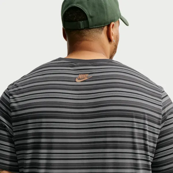 Nike Sportswear Striped T-shirt