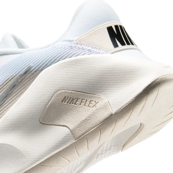 Nike Flex Train Workout Shoes
