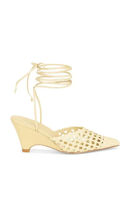 Raye Shea Wedge In Neutral - Raffia
