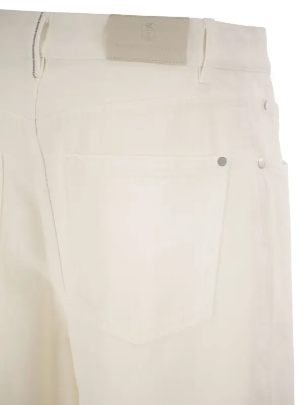 Brunello Cucinelli Relaxed Fit Dyed Denim Trousers With Monile Embellishment - Cream