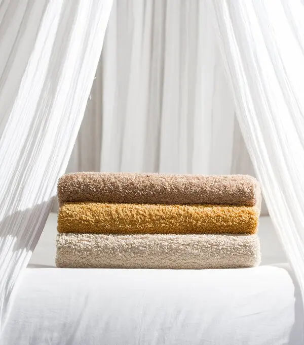 ABYSS & HABIDECOR Super Pile Face Cloth - Yellow