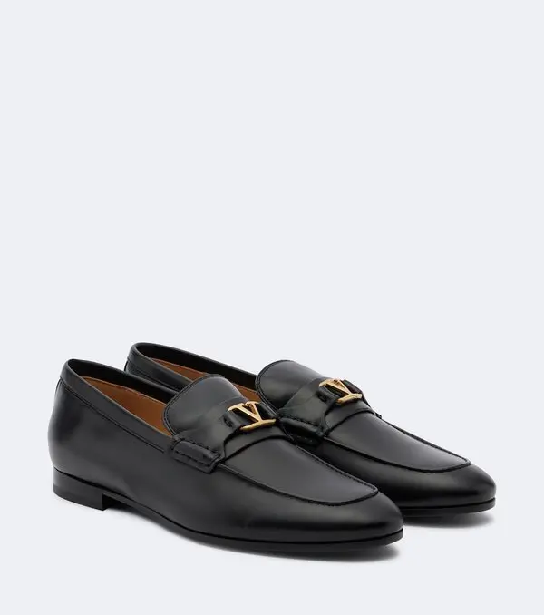 Valentino Garavani Vlogo Leather Loafers - Black