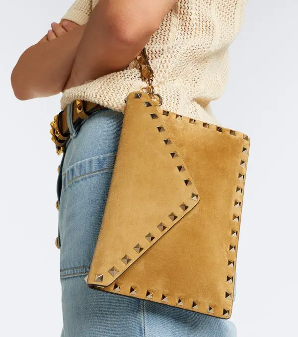 Valentino Garavani Rockstud Medium Suede Pouch - Beige