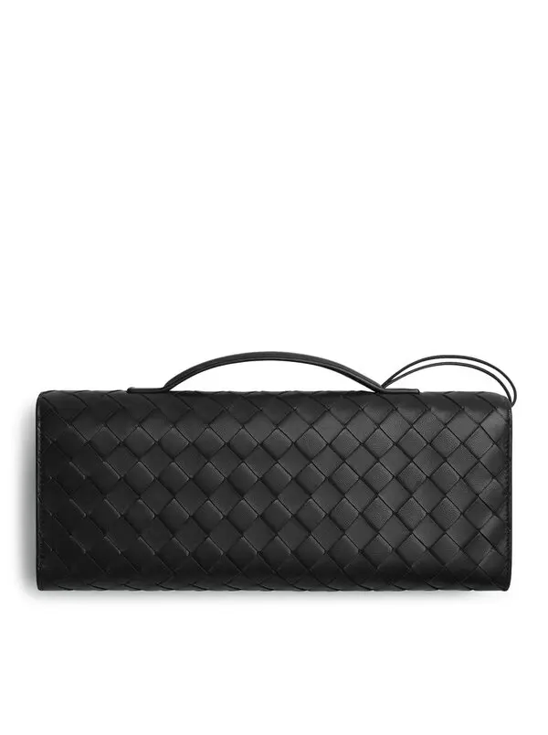 Bottega Veneta Andiamo Clutch With Intrecciato Pattern - Black