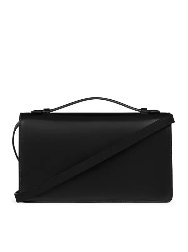 Celine Medium Triomphe Folio In Polished Calfskin - Black