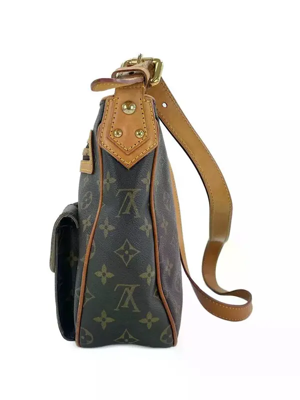 LOUIS VUITTON Monogram Hudson Gm Shoulder Bag - Brown