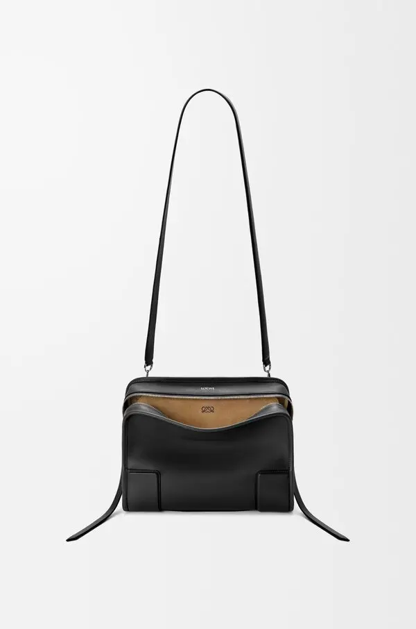 Loewe Medium Amazona 180 Bag