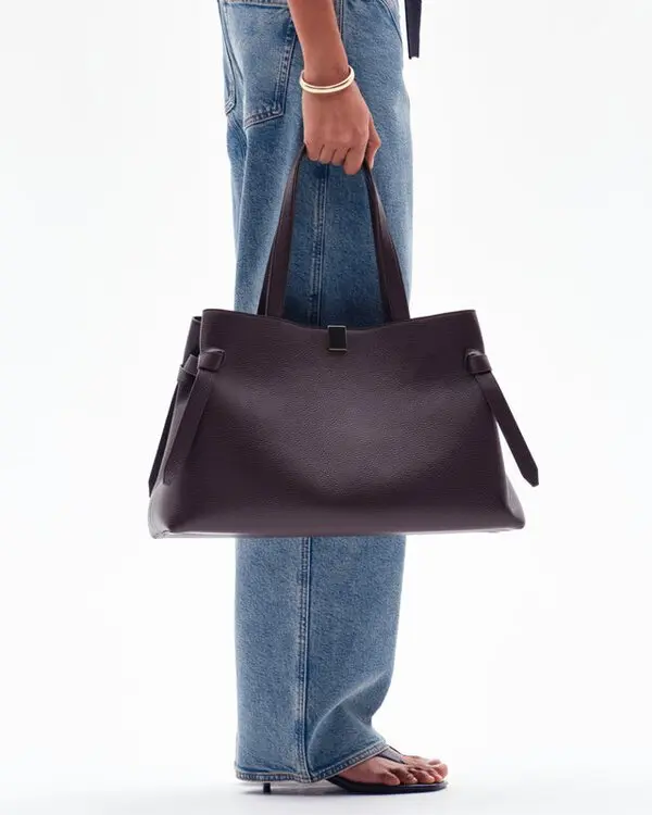 Yuzefi Gyoza Tote - Brown