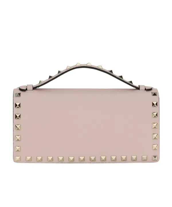 Valentino Garavani Rockstud Wallet With Chain In Grainy Calfskin - Nude