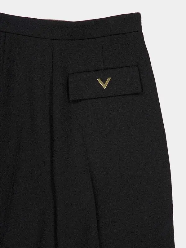 Valentino Garavani Vlogo Plaque Pleated Shorts