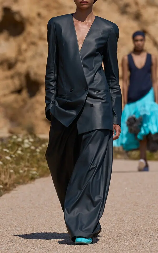Jacquemus The Pietra Double-breasted Leather Blazer - Navy