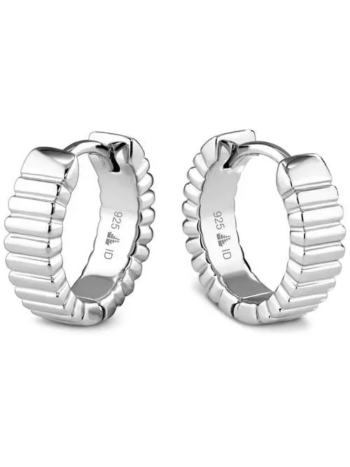 DEVATA Ribbed Hoop Earrings - Silver