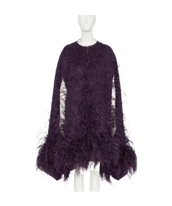 Valentino Garavani Feather Detailed Crewneck Cape
