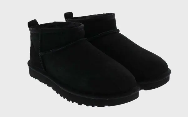 UGG Logo Short Boots