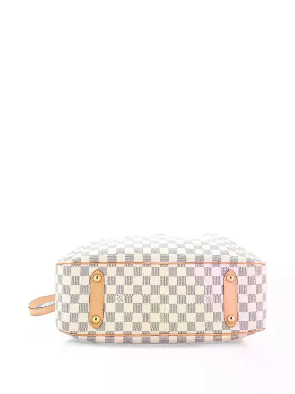 LOUIS VUITTON Damier Gm Siracusa Shoulder Bag - White
