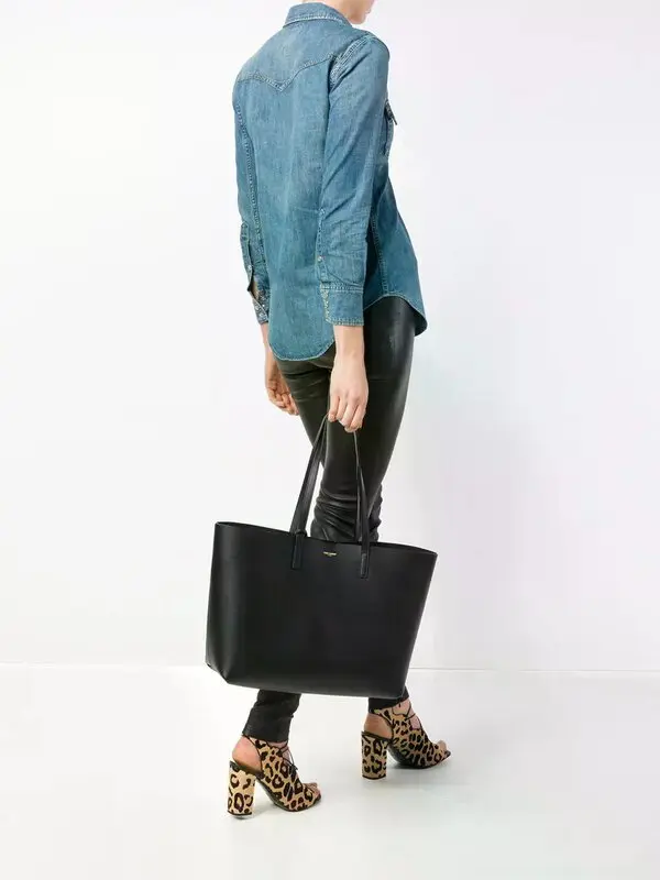 Saint Laurent Classic Tote - Black