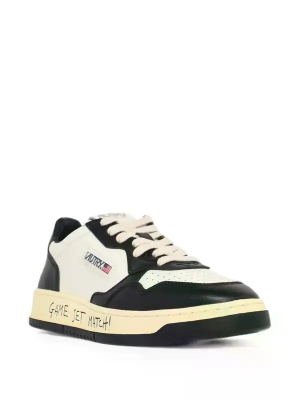 AUTRY Medalist Low Calf Leather Sneakers