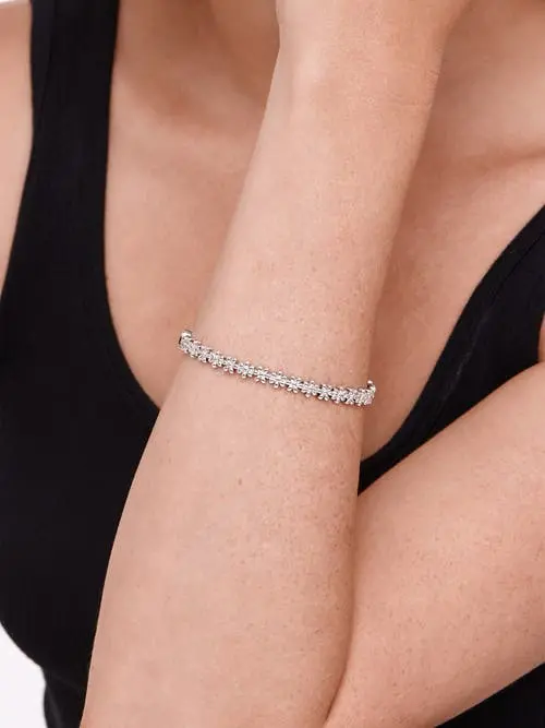 DEVATA Daisy Flower Eternity Bangle Bracelet