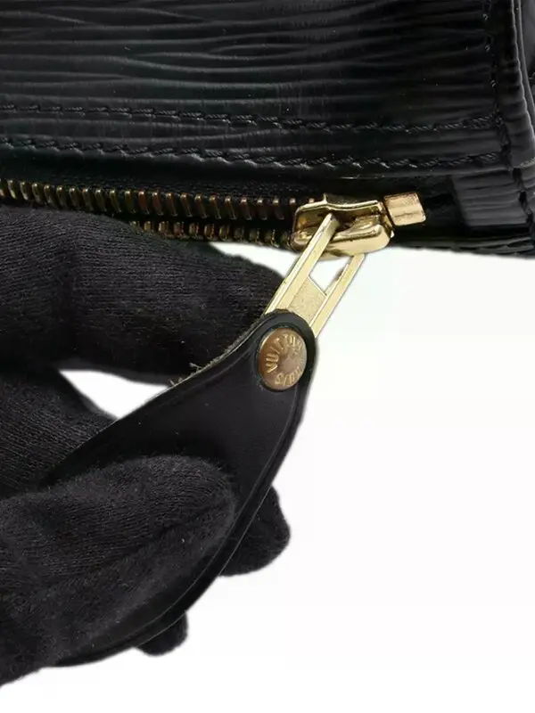 LOUIS VUITTON Epi Speedy 30 Boston Bag - Black