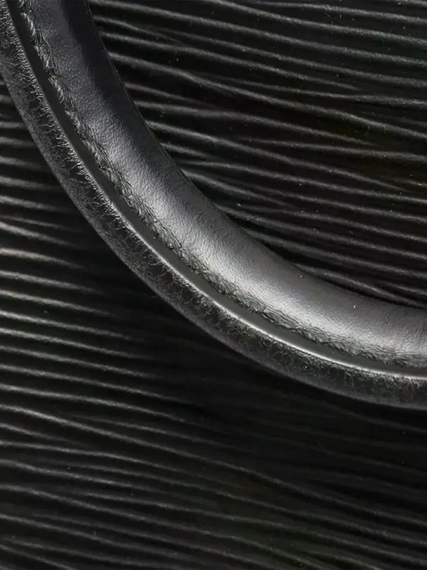 LOUIS VUITTON Epi Speedy 30 Boston Bag - Black