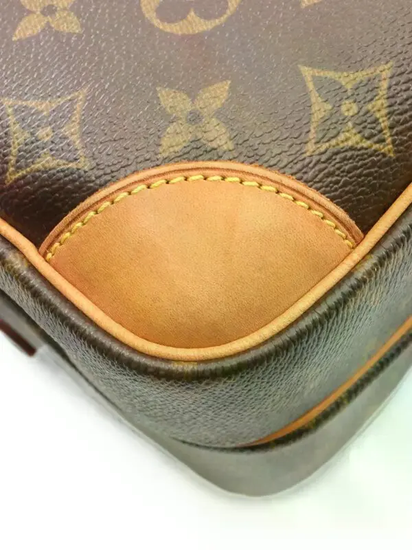 LOUIS VUITTON 2004 Medium Nil Monogram Shoulder Bag