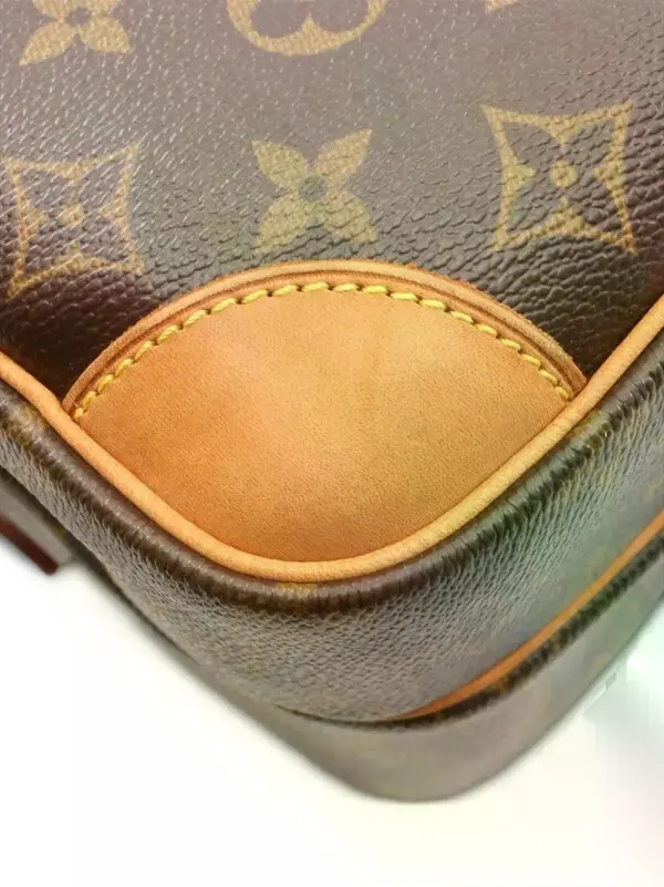 LOUIS VUITTON Monogram Shoulder Bag - Brown