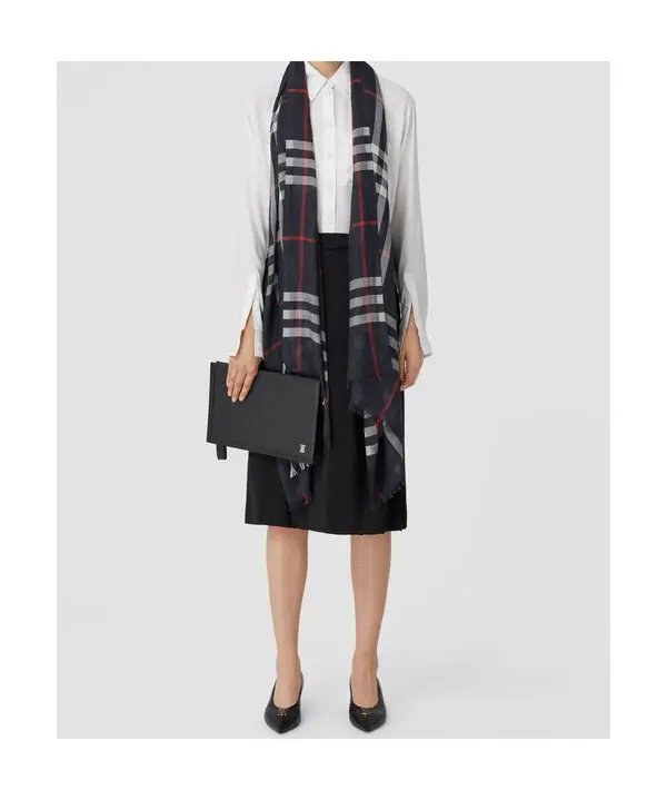 Burberry Lightweight Check Scarf - Navy Blue