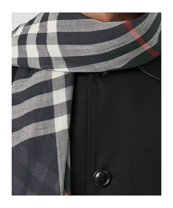 Burberry Lightweight Check Scarf - Navy Blue