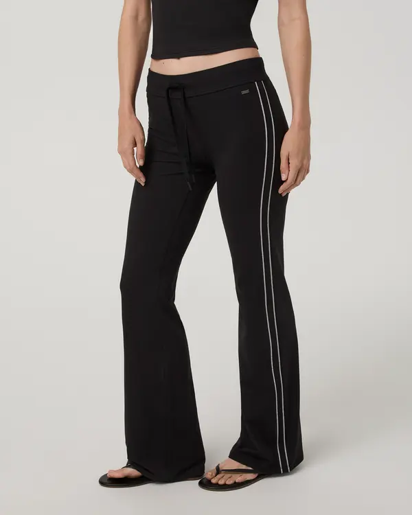 Vuori Halo Low Rise Slim Flare Retro Pants - Solid Black