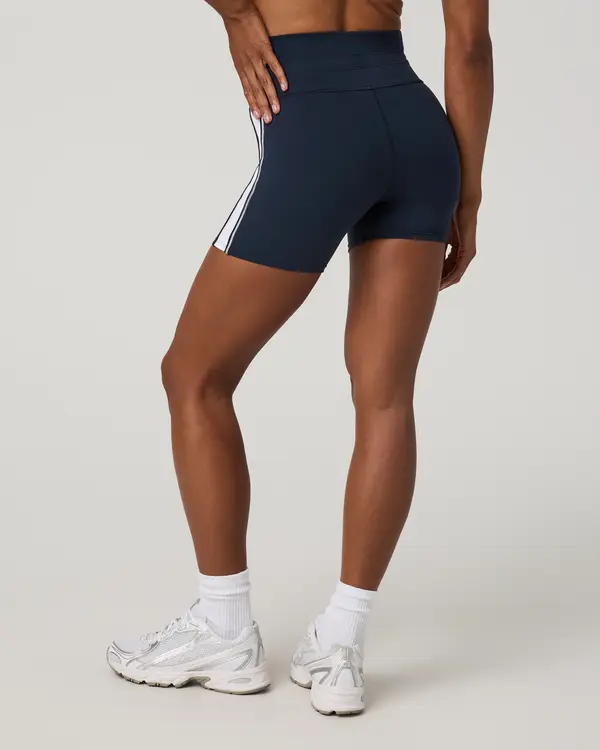 Vuori Daily Track Shorts 5 - Ink