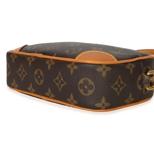 LOUIS VUITTON Monogram Canvas Trocadero Wearable Wallet