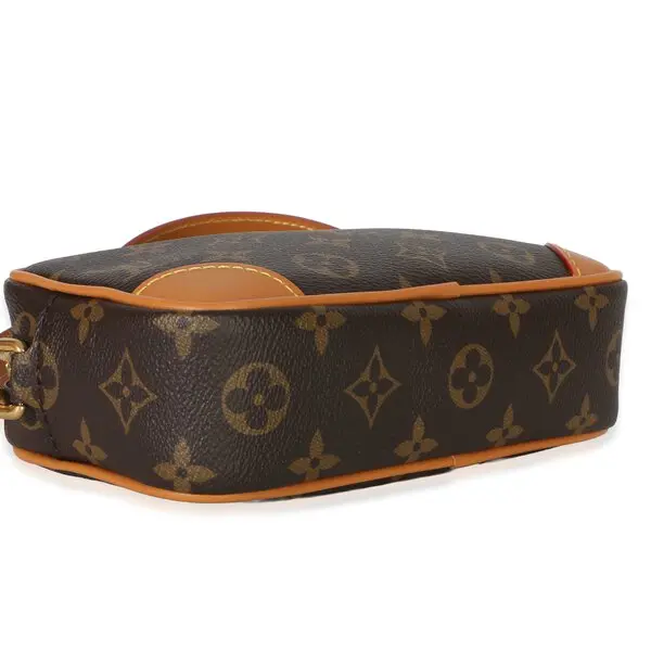 LOUIS VUITTON Monogram Canvas Trocadero Wearable Wallet