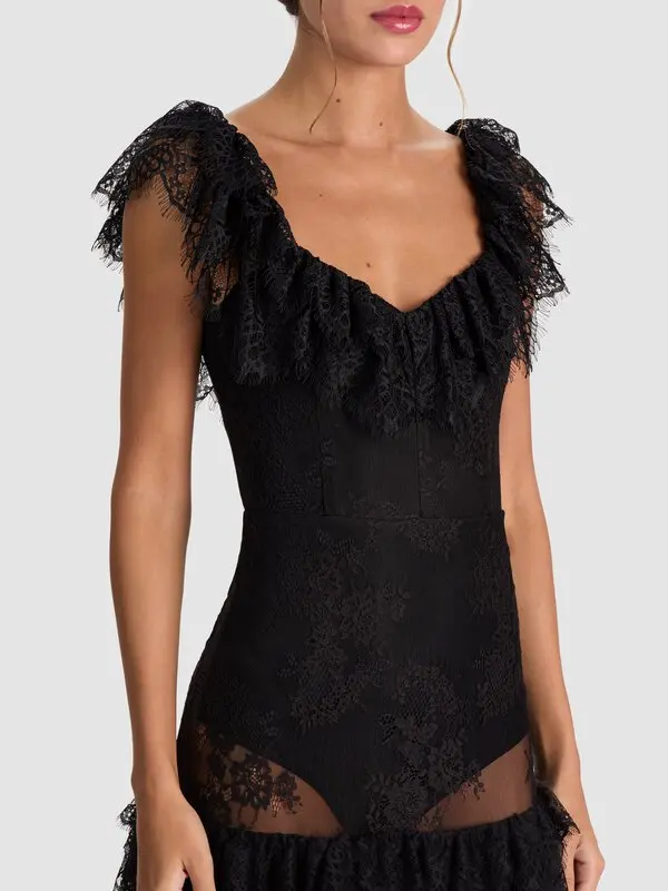 Alice + Olivia Myrna Lace Tiered Gown