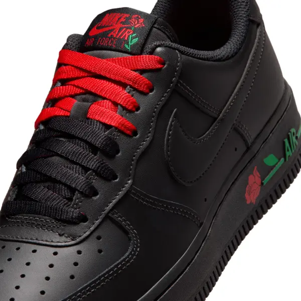 Nike Force 1 '07 Se Low Top Sneakers - Black
