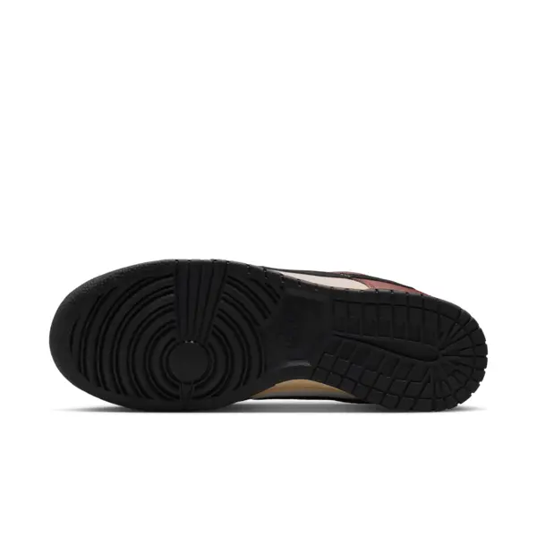 Nike Dunk Low Retro Low Top Sneakers - Brown