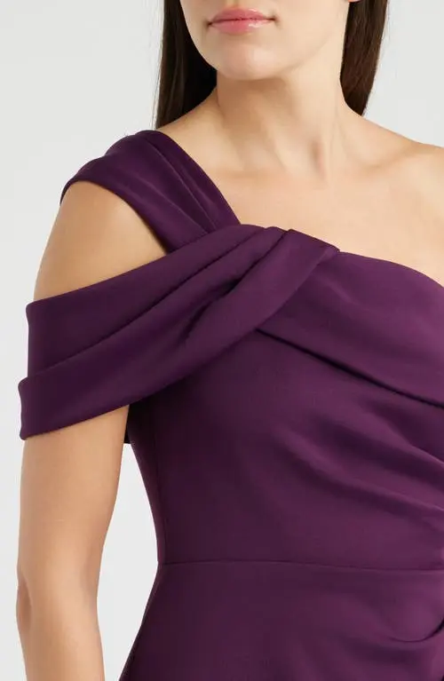 Eliza J One-shoulder Gown