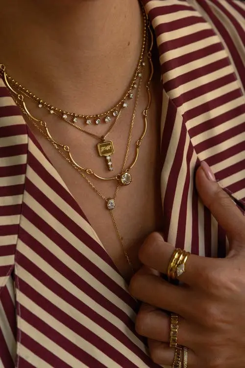BEADS BY TARA Solitaire Wave Necklace