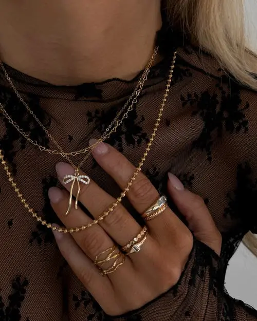 BEADS BY TARA Heartstring Necklace