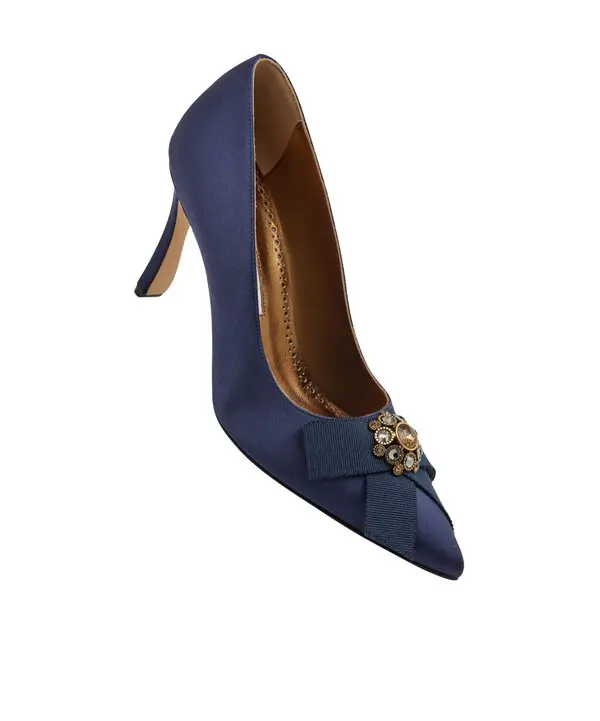 Manolo Blahnik Pointed Toe Stiletto High Heels With Bow Detailing - Navy