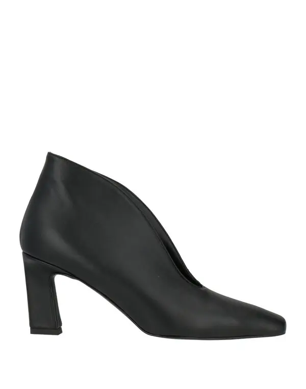 CARLA G. Leather Ankle Boots With Geometric Heel