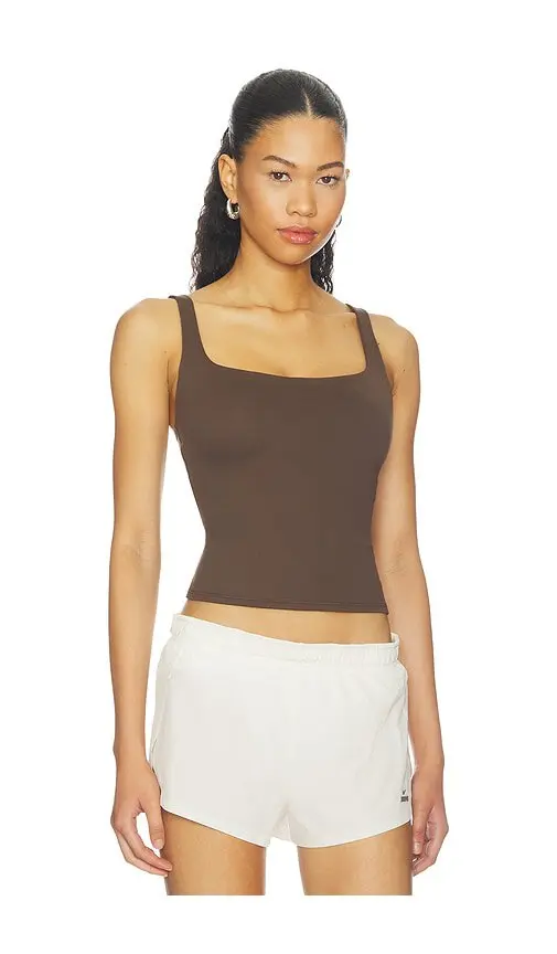 NIKESKIMS Matte Square Neck Tank