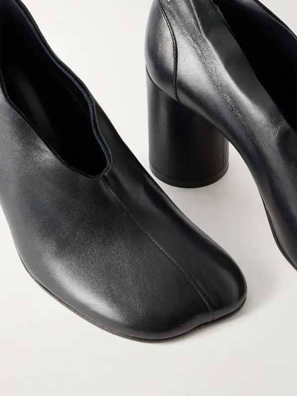 MAISON MARGIELA Court Leather Pumps