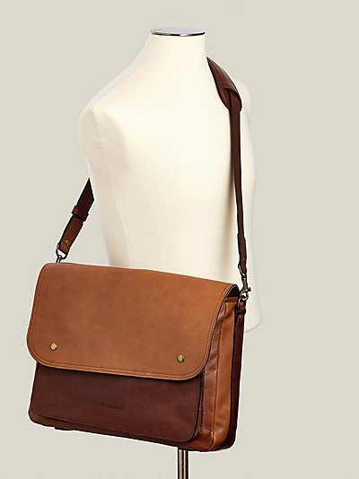 Overland Fairfield Leather Messenger Bag