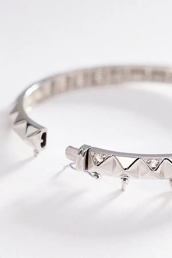 AWE INSPIRED Sapphire Armor Hge Cuff Bracelet - Silver
