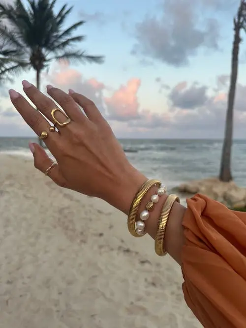 BEADS BY TARA Tubogas Style Elastic Bracelet In 18k Plated Stainless Steel