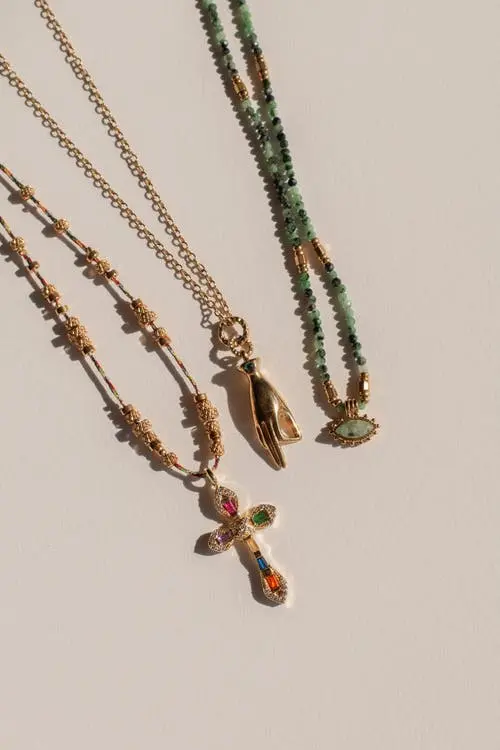 BEADS BY TARA Caliente Necklace With Embellished Cross Pendant