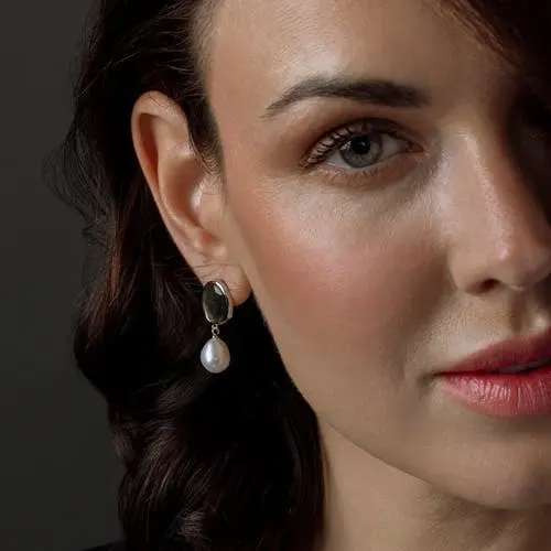 The Pearl Source White Freshwater Pearl & Black Mother Of Pearl Nina Drop Earrings