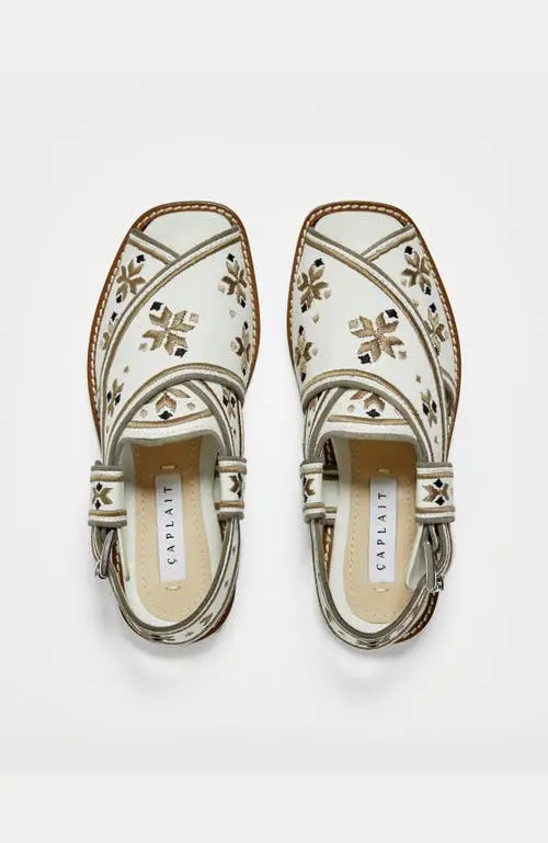 ÇAPLAIT Handcrafted Peshawari Sandals With Geometric Embroidery - White-grey