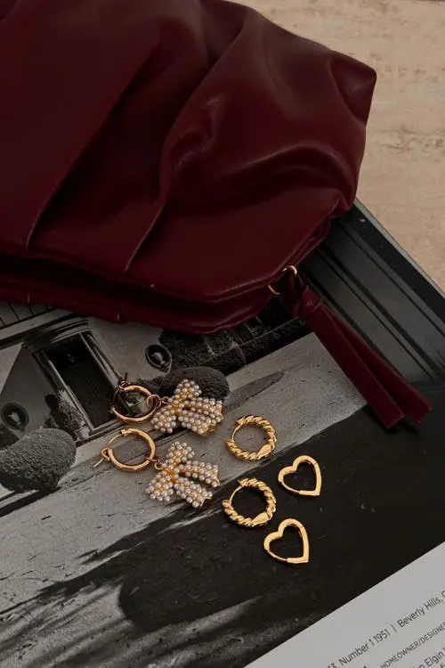 BEADS BY TARA Lola Earrings With Removable Charm
