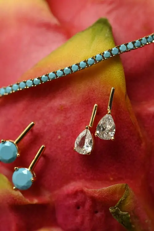 BEADS BY TARA Pear Diamond Bar Earrings